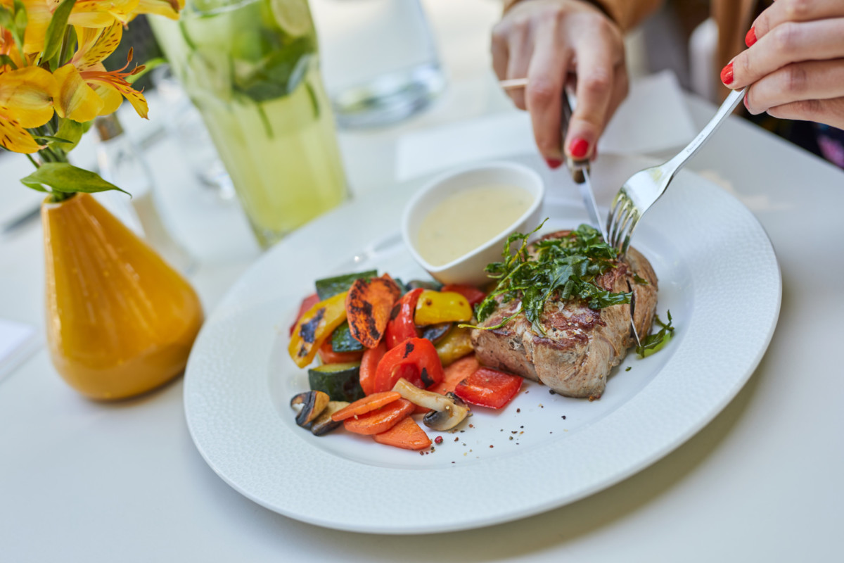 Menza Étterem és Kávéház